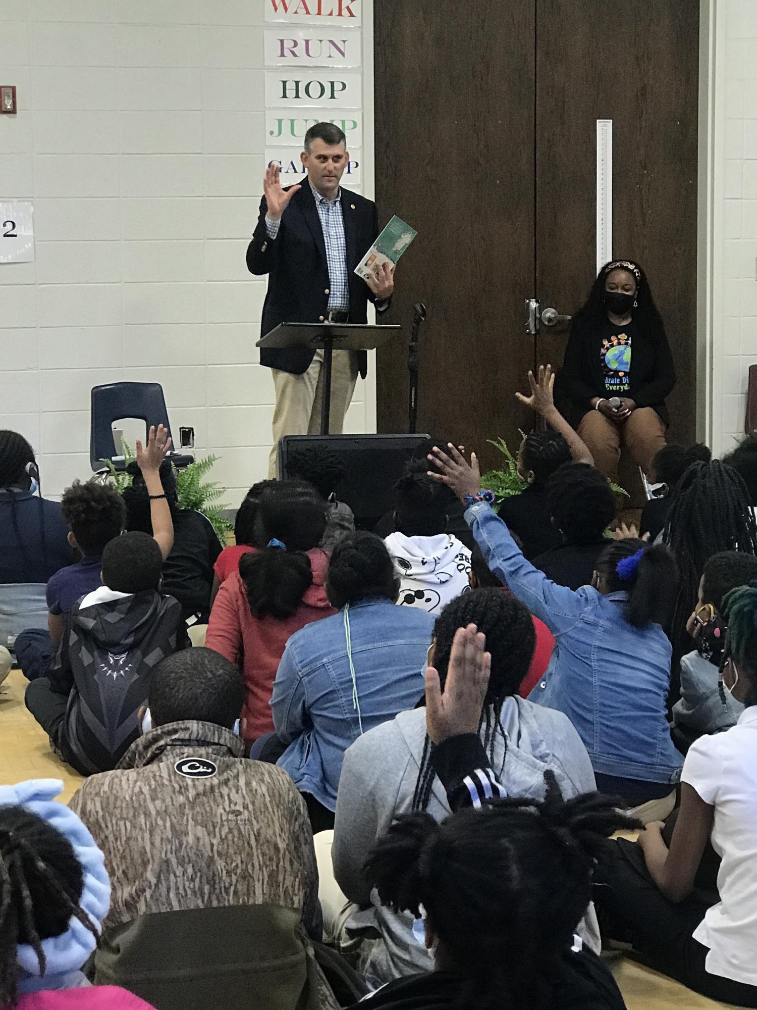 Mayor Merchant Participates In Read Across America | City of Sumter, SC
